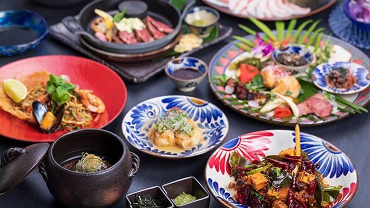 BAR＆RESTAURANT TASTE/GLAMADAY STYLE OKINAWA YOMITAN HOTEL & RESORT ...