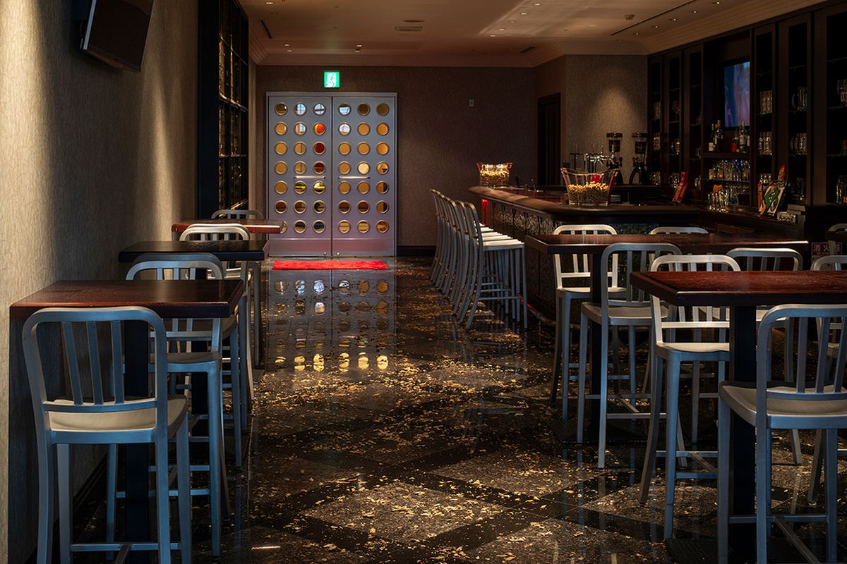 Retro Bar 「NAMBAR10」 / Swissotel Nankai Osaka - Restaurant Guide ...