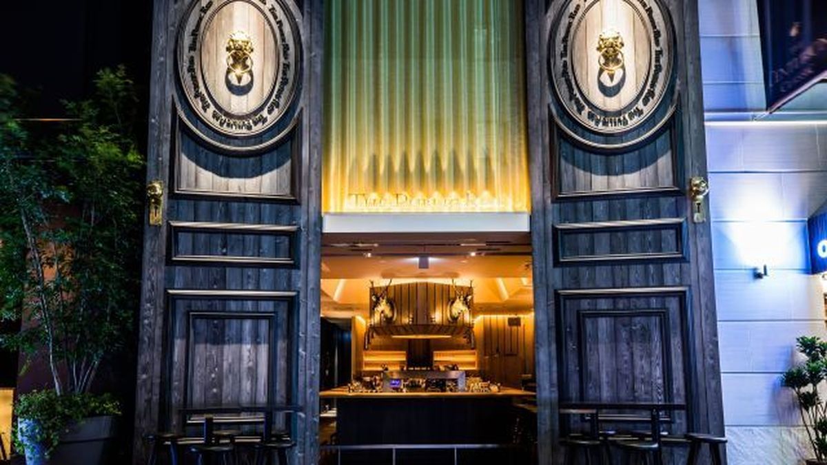 THE PUBLIC RED AKASAKA - Restaurant Guide - TableCheck