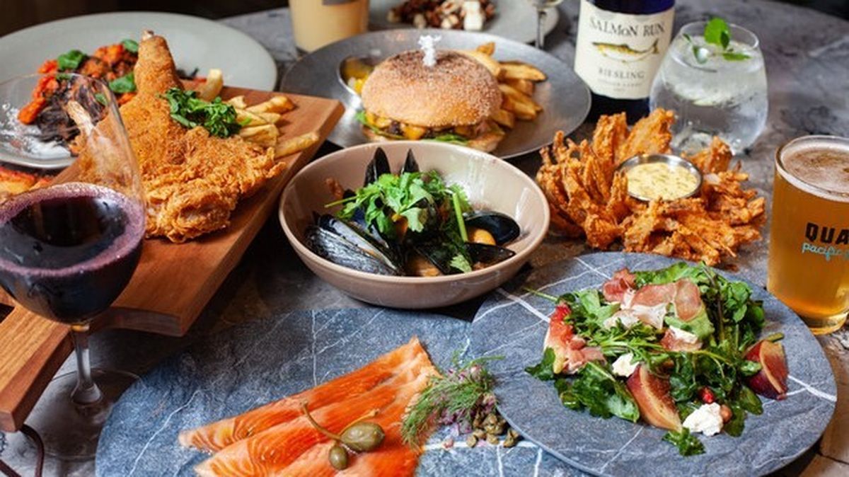 QUAYS pacific grill（みなとみらい） - Restaurant Guide - TableCheck