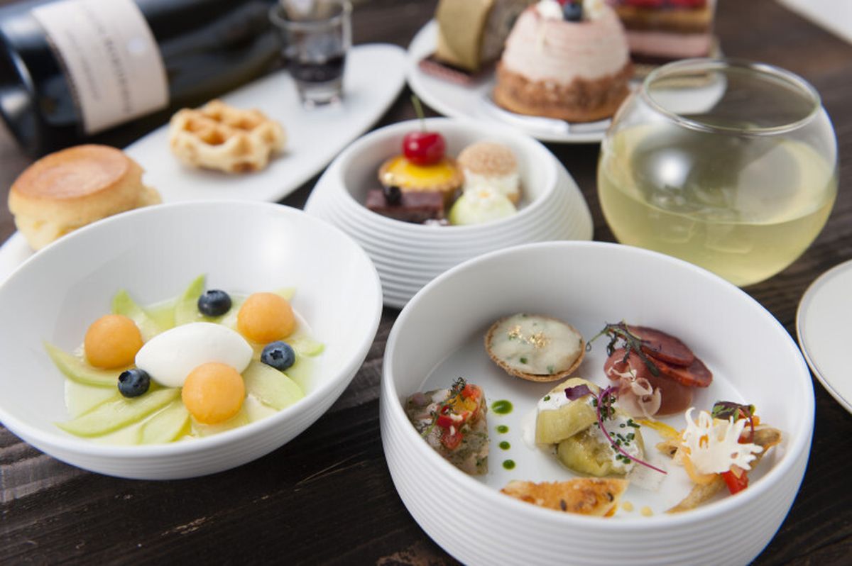 Lounge River Head - Hotel Granvia Osaka - Restaurant Guide - TableCheck