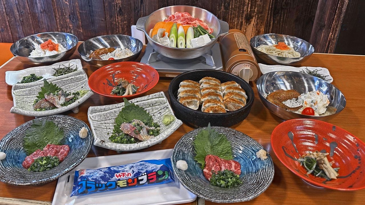 Hakata Nakasu Gyoza Tetsunabe Nakasu Main Store - Restaurant Guide - TableCheck