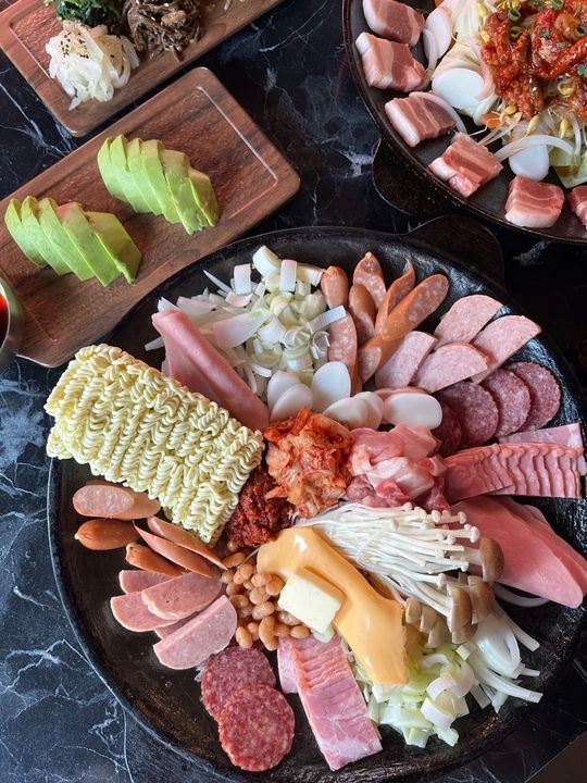 ONNA - Restaurant Guide - TableCheck