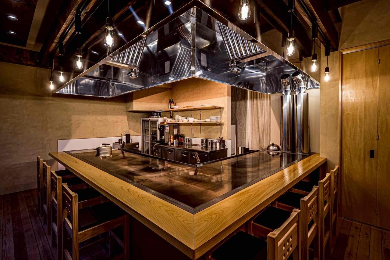 Okonomi Teppan Ishikawa - Guida ai Ristoranti - TableCheck